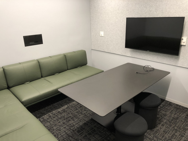 Instant reservation: Crosland breakout room for up to 6 users | Georgia ...